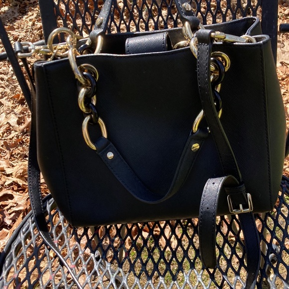 Michael Kors | Bags | Black Michael Kors Purse Over The Arm Or Shoulder ...